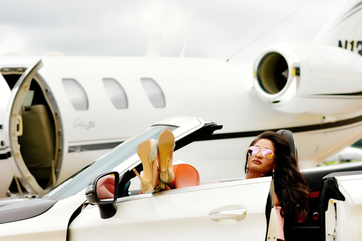 Public vs. Private Transportation: The Ongoing Debate- Oryxin Flight ...